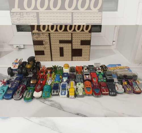 Машинки hotwheels