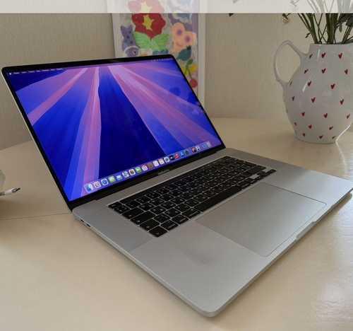 MacBook Pro 16 2019 16Gb i9 1Tb