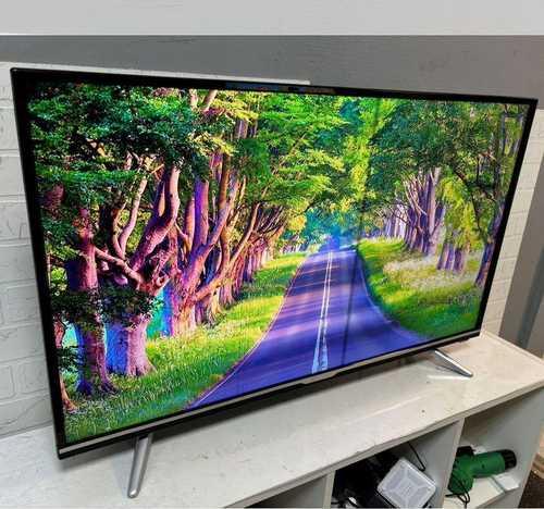 Метровый яркий LED TV Hyundai 102см (дефект)