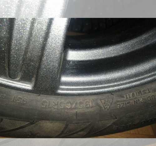 Комплект зимних колес 195/65 R15