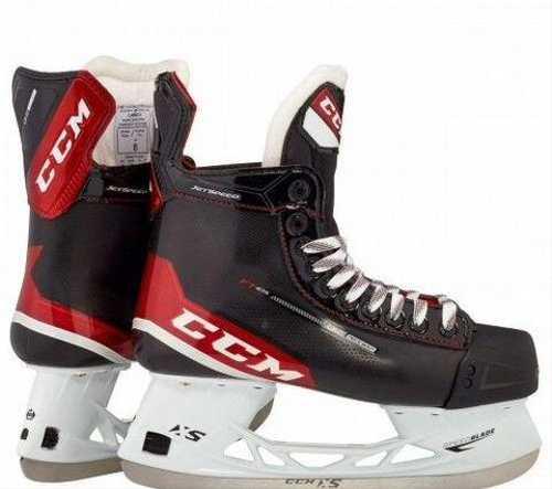 Коньки CCM JetSpeed FT475 Sr, 8.0R