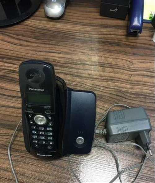 Телефон Panasonic с трубкой