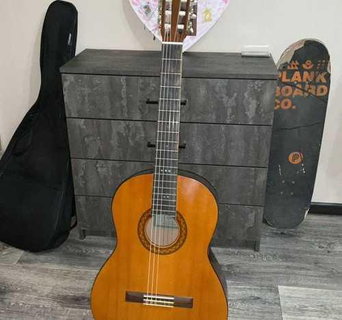 Гитара Yamaha c40
