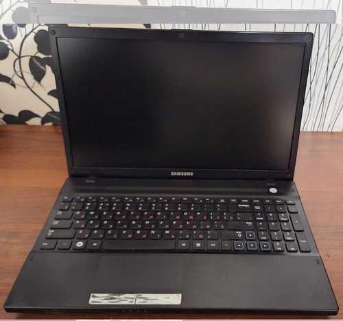 Samsung np300v5a 15.6