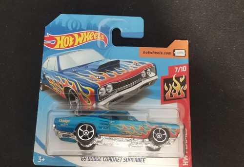 Hot wheels 69 dodge coronet superbee мейн