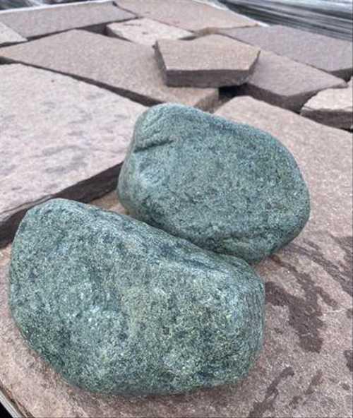 Камень Змеевик галтованный в Перми в наличии