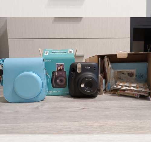 Фотоаппарат мгновенной печати instax mini 11