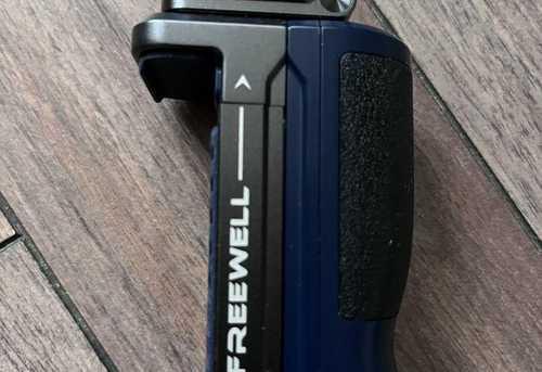 Freewell Versatile selfie grip