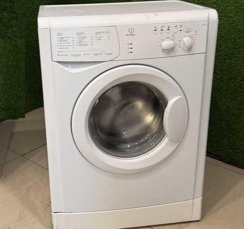 Стиральная машина Indesit wisn82 5 кг Гарантия