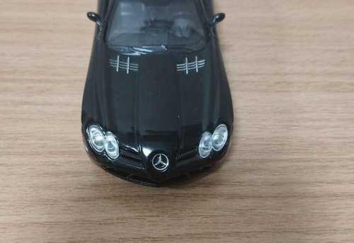 Модель автомобиля mercedes 1/43