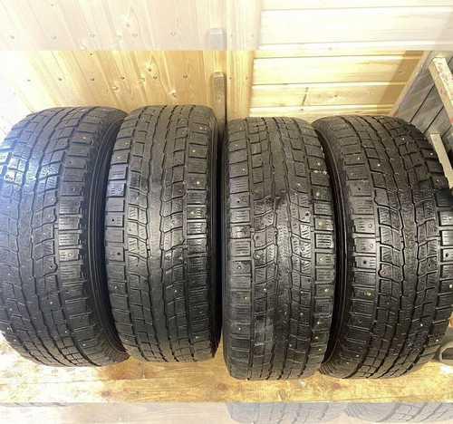 Dunlop Winter Maxx 245/70 R16