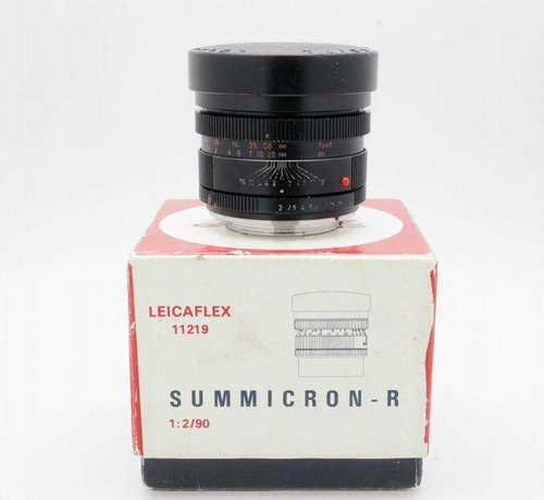 Leica 90mm f/2 Summicron Canada