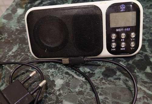 Радио с флеш и зарядкой