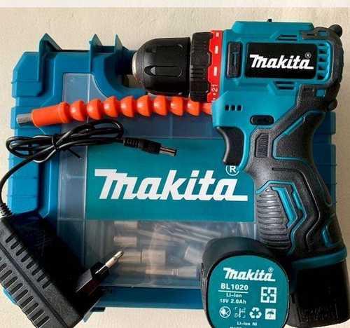 Шуруповерт 18V с битами Makita бесщеточный