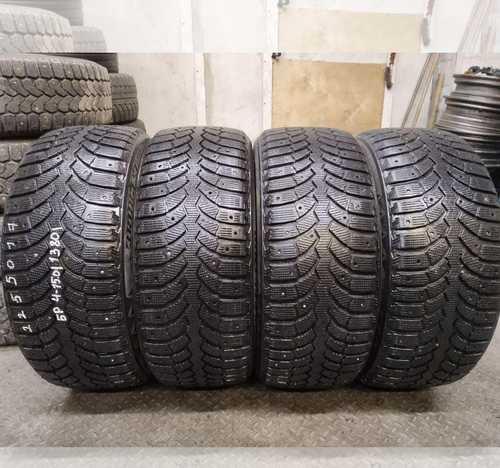 Bridgestone Blizzak Spike-01 225/50 R17