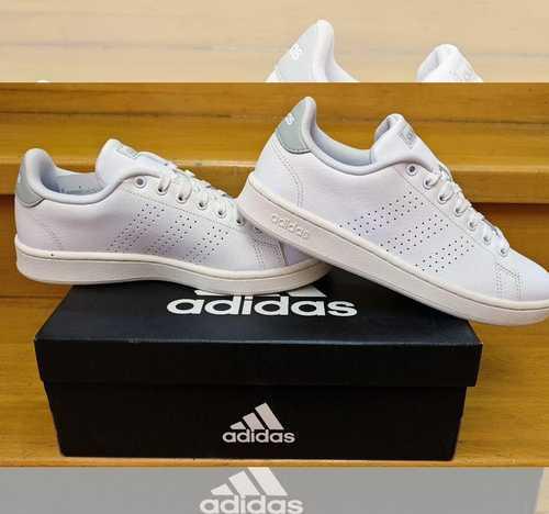 Кроссовки Adidas 39 размер оригинал