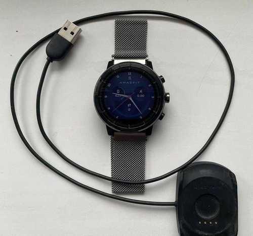 Смарт-часы Amazfit Stratos  