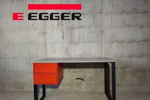 Компьютерный стол Egger