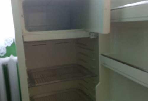 Холодильник Саратов 1614М б/у