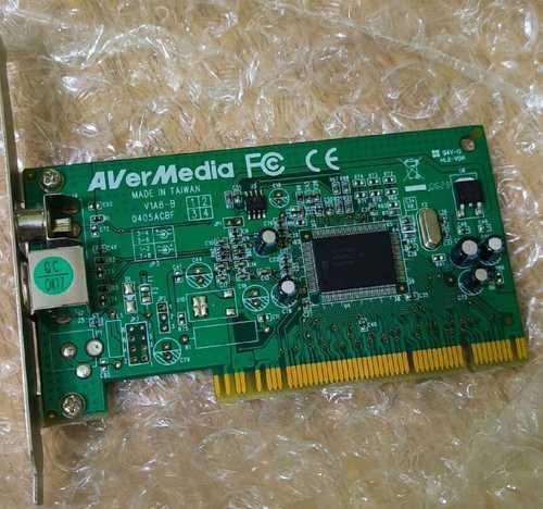 Плата видеозахвата AVerMedia V1A8