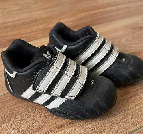 Кроссовки детские adidas 21 размер