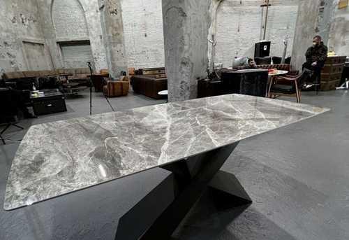 Мраморный обеденный дизайнерский стол