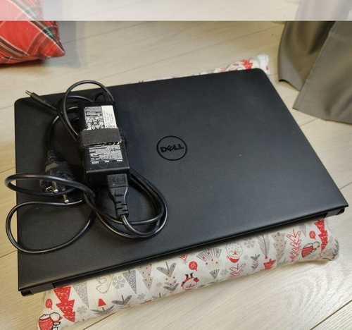 Ноутбук Dell Inspiron 15-3567 i3/8Gb/SSD250Gb/15.6