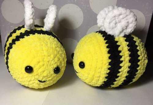 Вязаная игрушка пчёлки