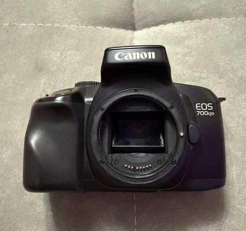 Плёночный зеркальный Canon 700QD фотоаппарат