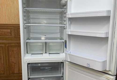 Компактный холодильник Indesit