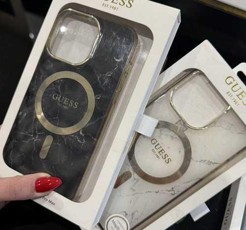 Чехлы guess на iPhone 14 pro max