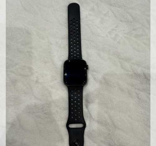 Apple watch se 44mm nike