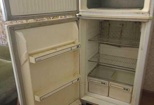 Холодильник бу "Юрюзань 207"