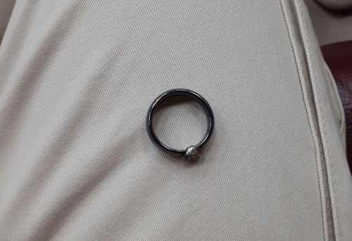 Чёрное керамическое кольцо Valtera