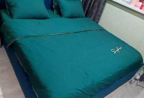 Кровать двухспальная с матрасом 180 200
