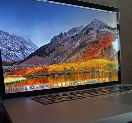 Macbook pro 17 2011