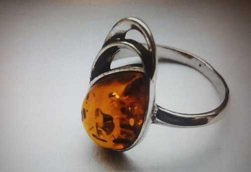 Серебряное кольцо с янтарем Калининград