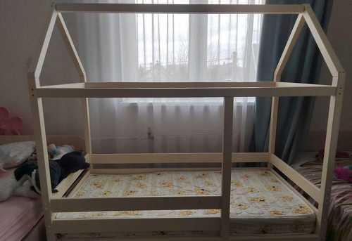 Детская кровать домик 80х160 с матрасом