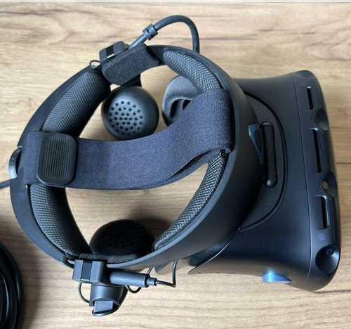 Шлем HTC Vive Cosmos Elite