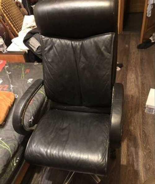 Кожанное кресло Chairman 420
