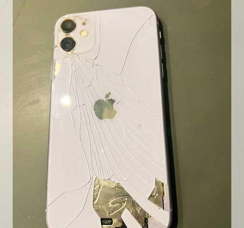 iPhone 11, 64 ГБ