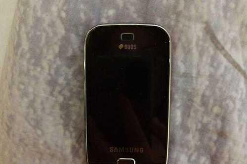 Телефон Samsung GT-B5722 duo