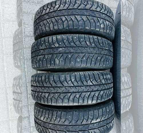 Bridgestone Ice Cruiser 7000S 185/60 R15 84
