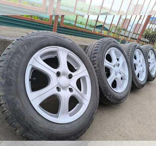 Колеса летние 195/65 r15 4*114, 3