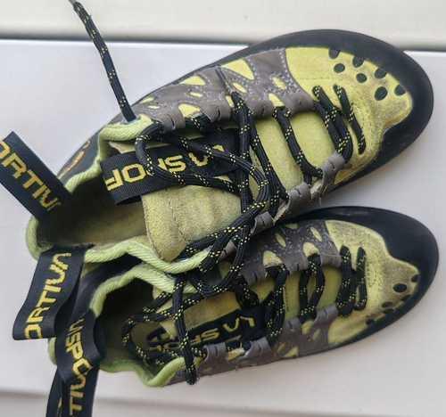 Скальные туфли la sportiva 34.5
