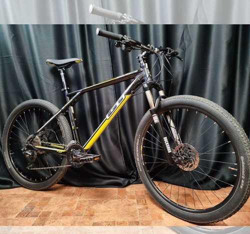 Велосипед GT Avalanche Expert Shimano XT RockShox