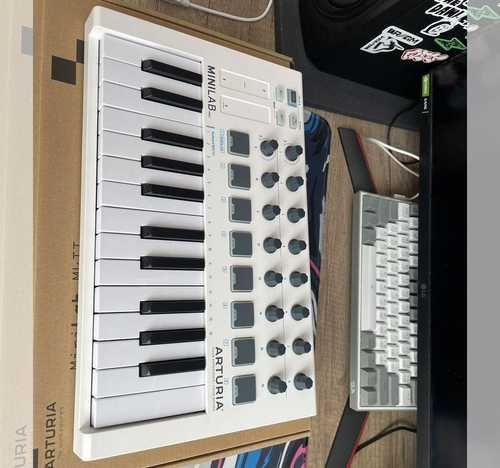 Midi клавиатура arturia minilab mk2