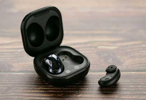 Беспроводные наушники samsung galaxy buds live