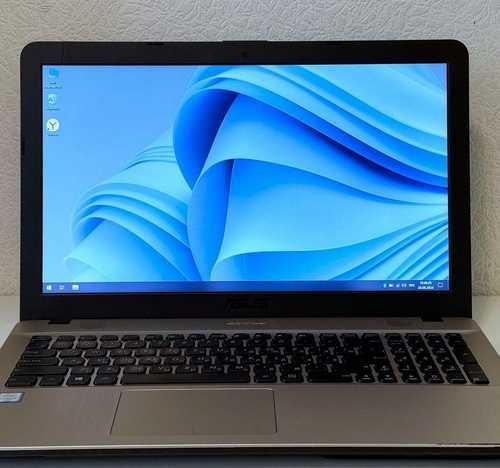 Asus (i5-6198D 2.80GHz/4gb/Intel HD 510/SSD 128gb)