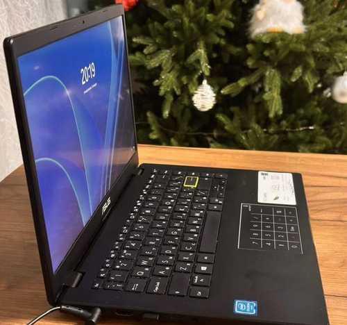 Ноутбук asus vivobook